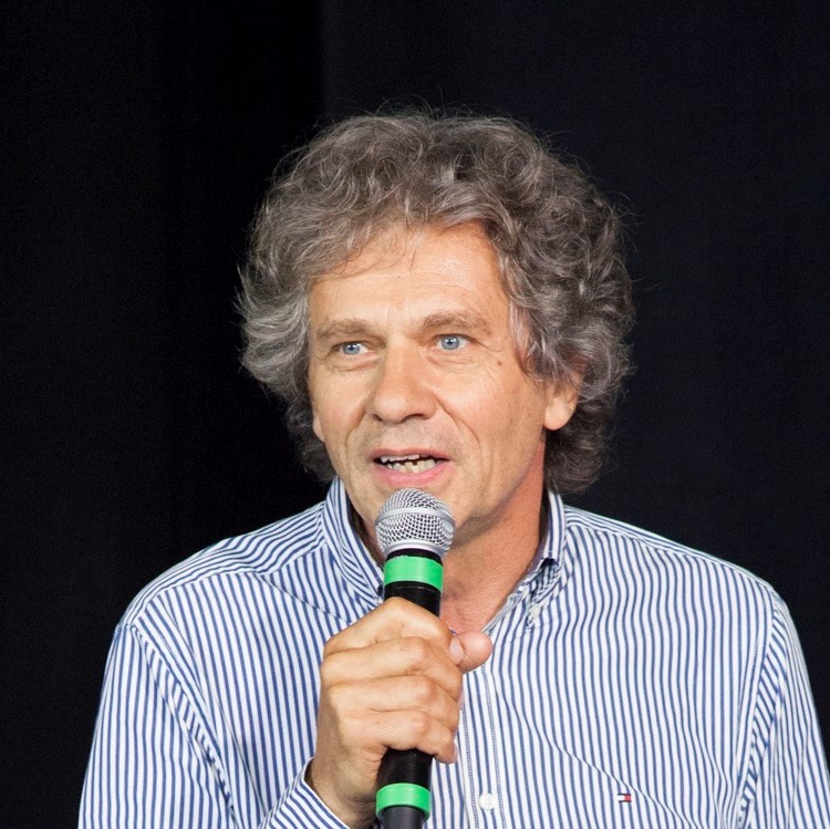 AgenT - Meet Our Team